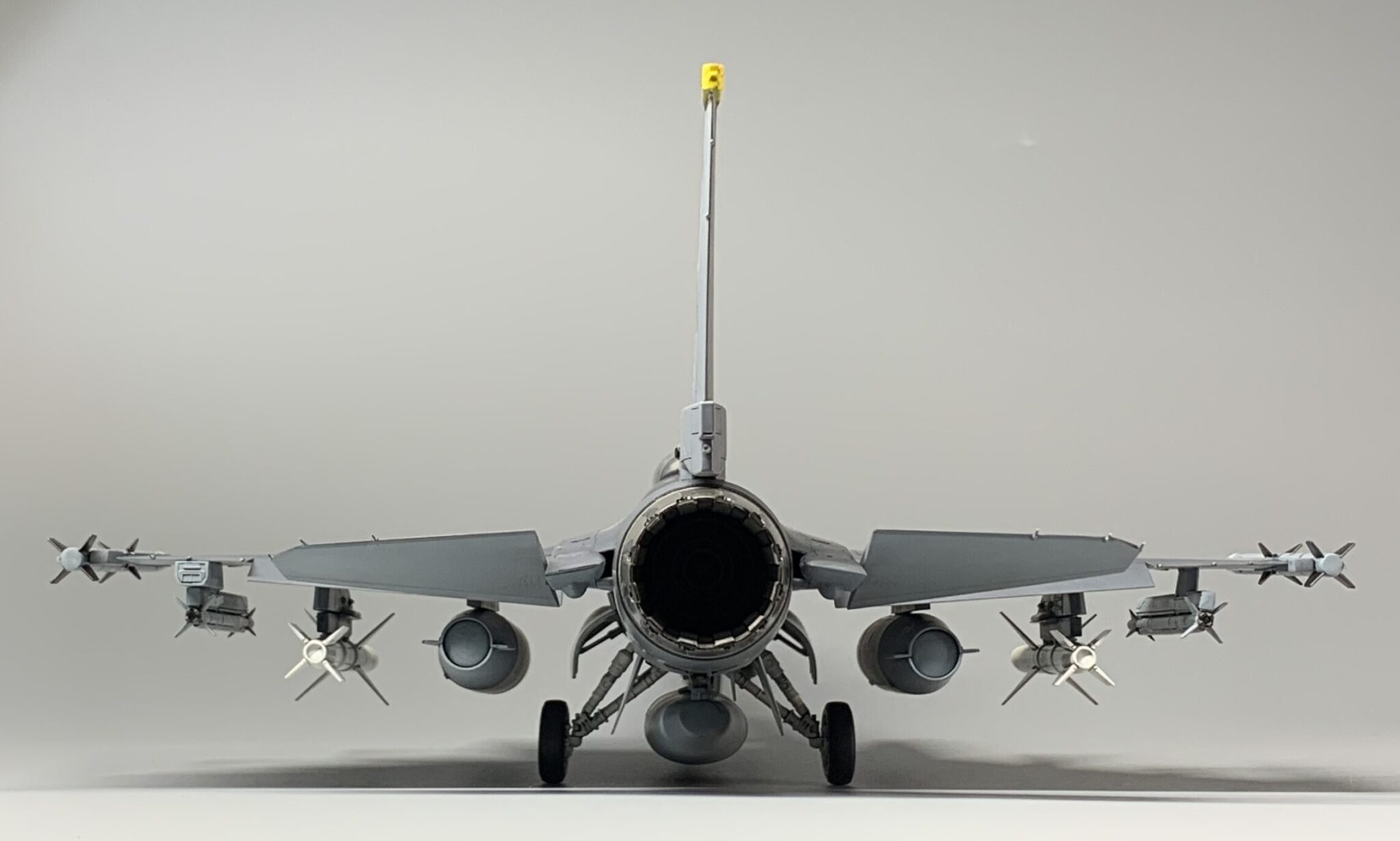 タミヤ 1/48 F-16CJ ファイティングファルコン | JUNSANのミニチュア航空博物館